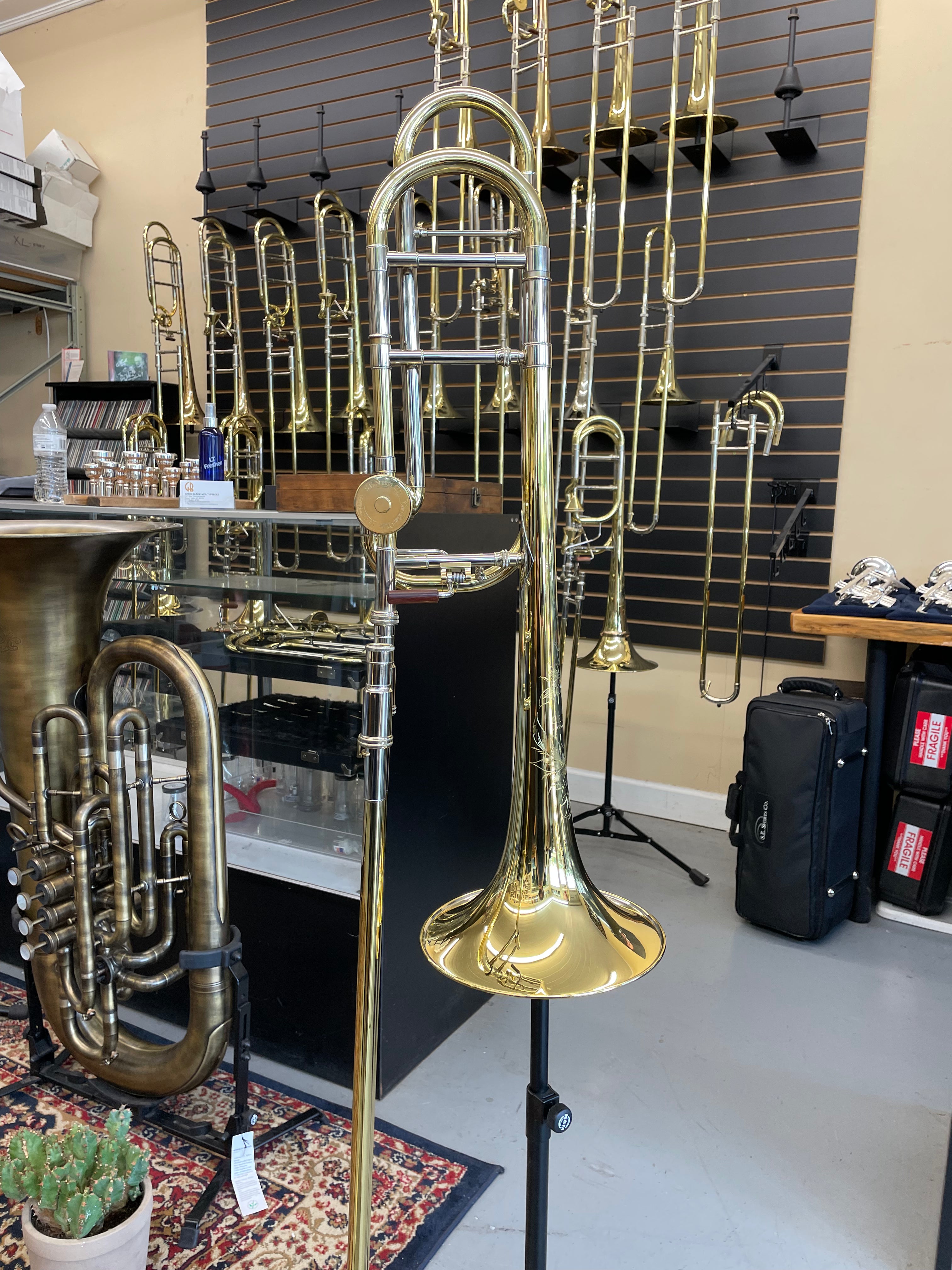 Shires TBSCTB Custom Tenor Trombone – Greg Black Mouthpieces